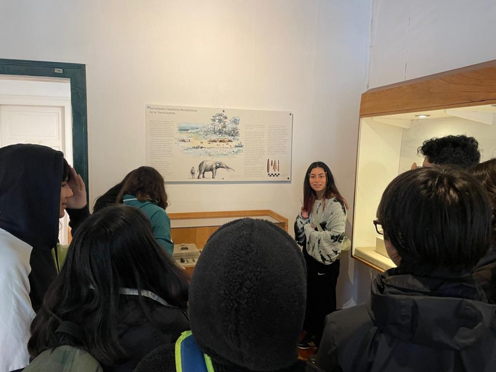 Escuela Rural Los Pellines visitó Museos UACh en el marco del proyecto ...